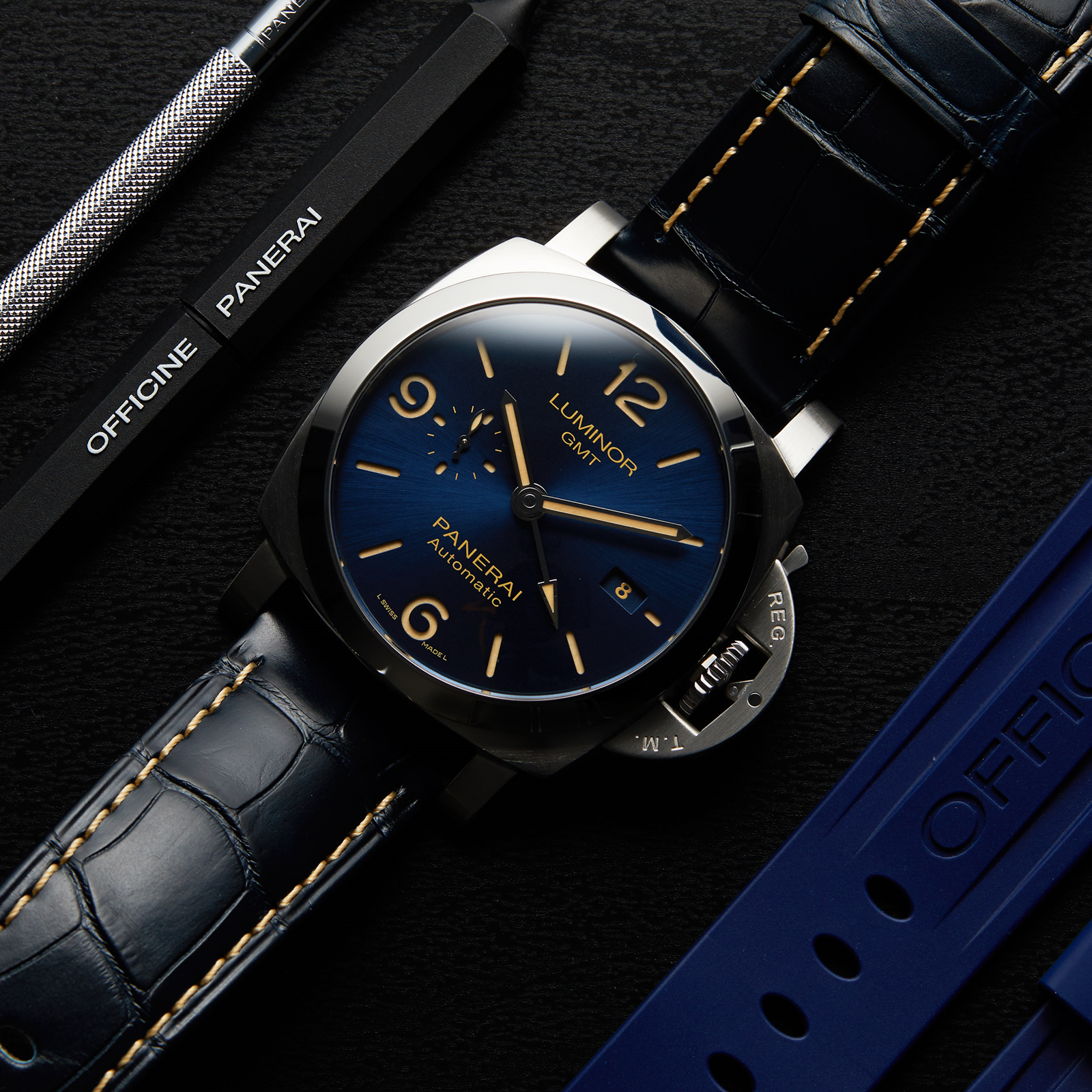 Panerai Luminor GMT 44mm Mens Watch PAM01033 | Watch Selector | Watches ...